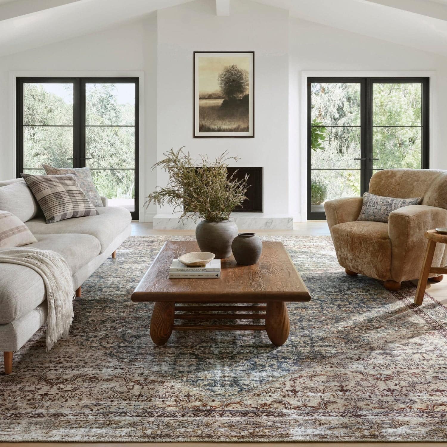 How to decorate a center table in your living room | 136 home
