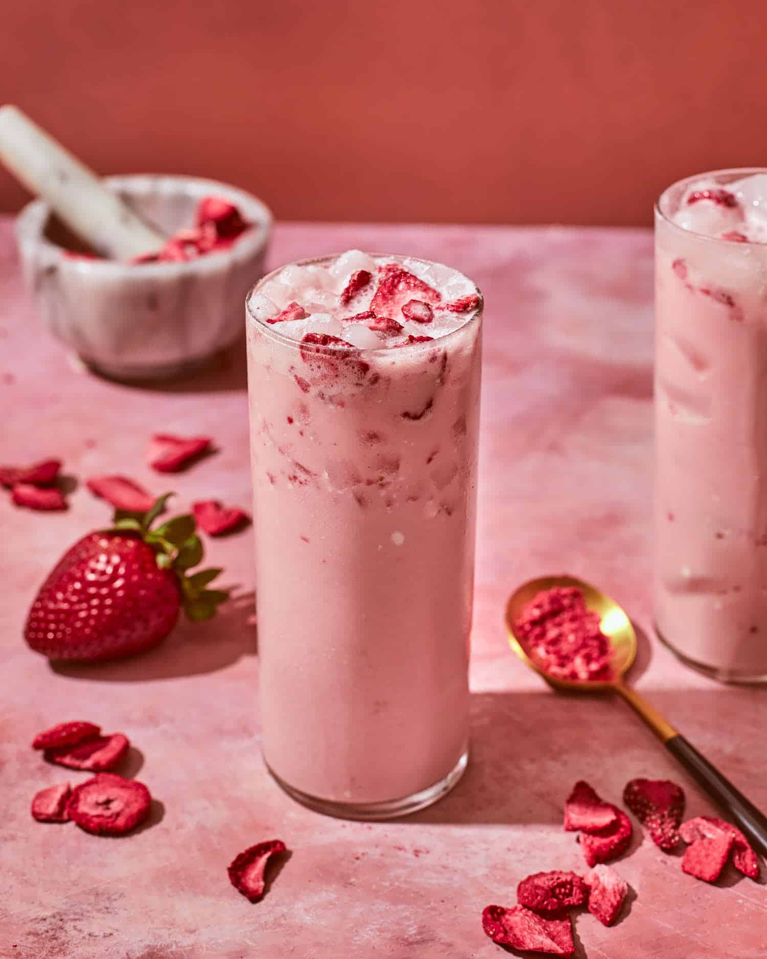 How to Make Strawberry Acai with Coconut Milk | 136 home
