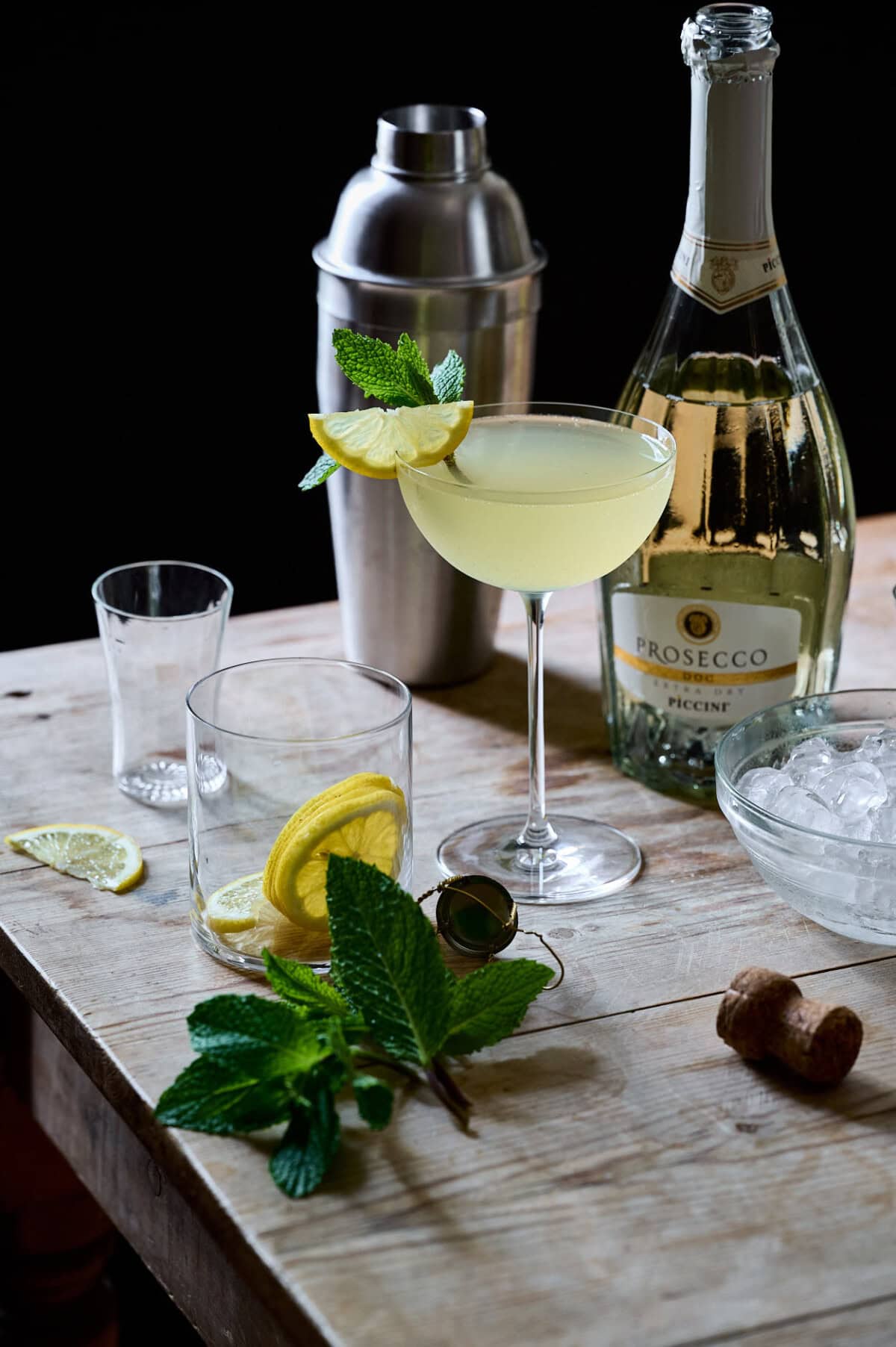 Lemoncello Cocktail Recipe: A Bright and Zesty Sip of Summer | 136 Home